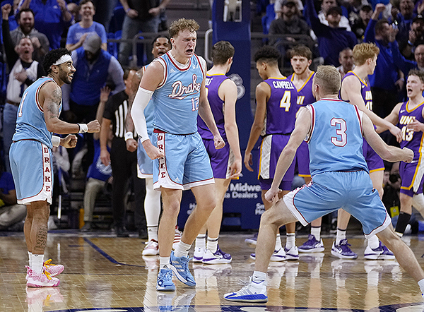 Drake survives 2OT against UNI | News, Sports, Jobs - Times Republican